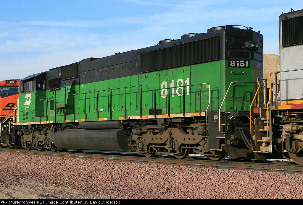 BNSF 8181